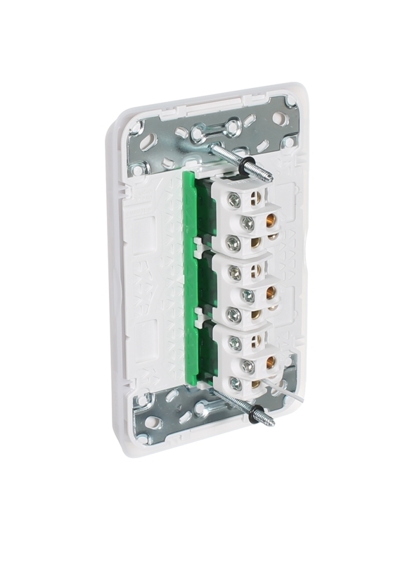 Clipsal Iconic 3 Gang Switch